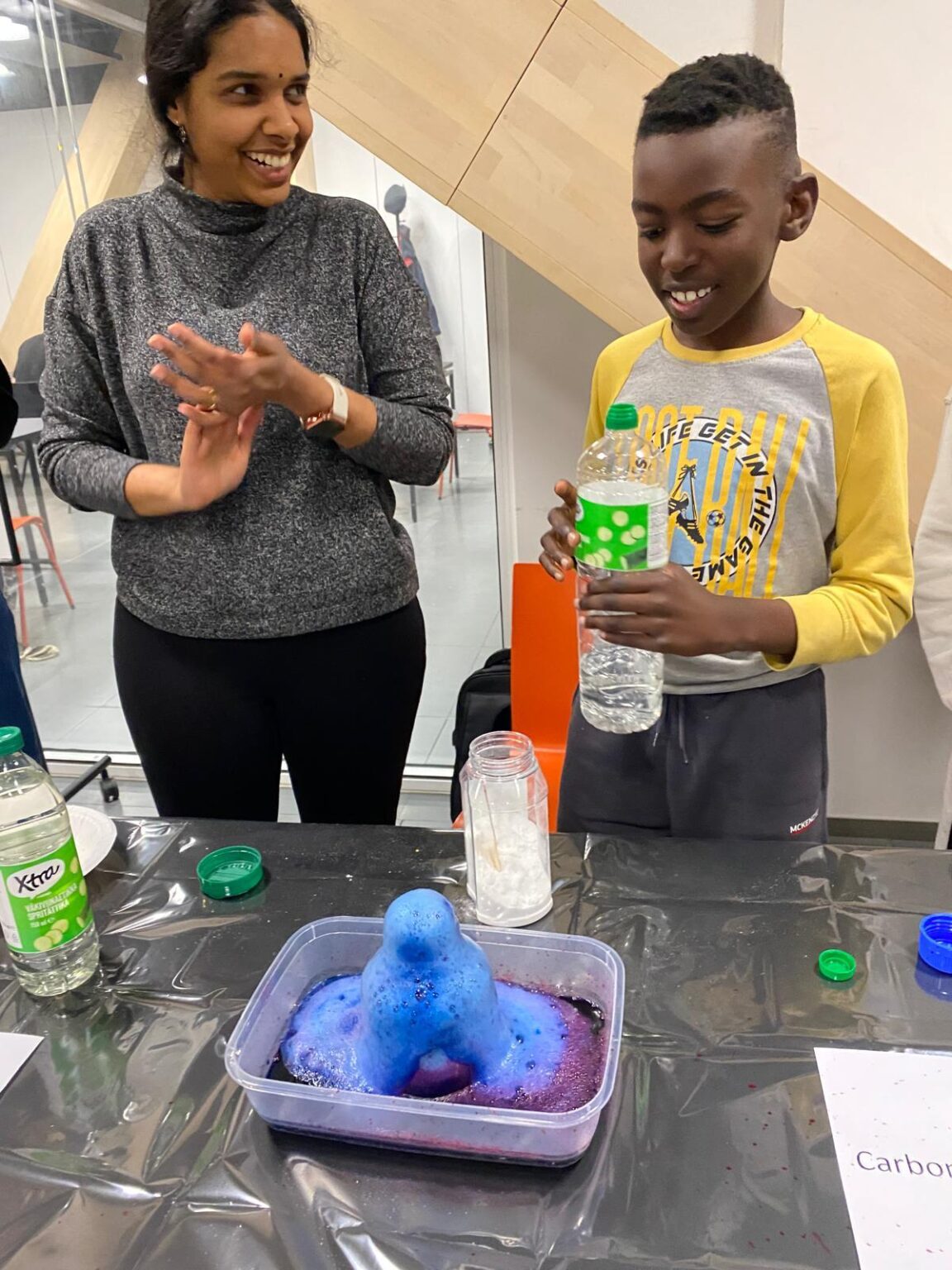 Science Club back in action ⚡ - The Science Basement